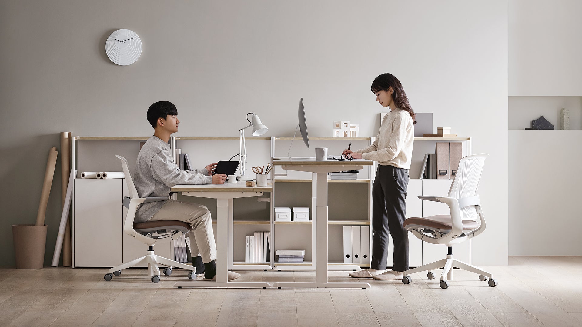 DESKER